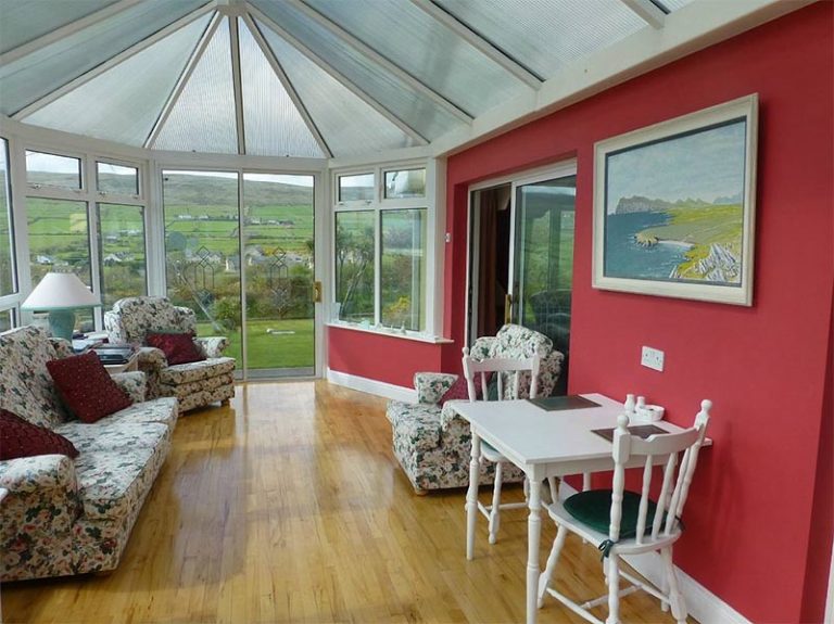 Accomodation - Duinin House: B&B Accommodation in Dingle